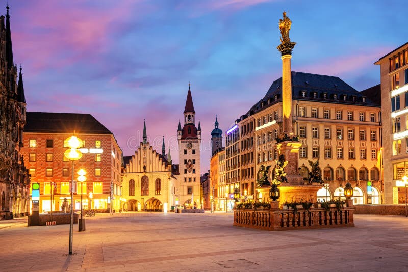 Munich Old Town, Marienplatz and the Old Town Hall, Germany Stock Photo ...