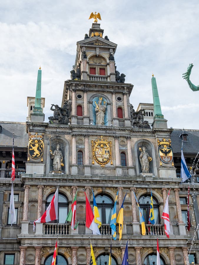 Piazza di Anversa fotografia stock. Immagine di belgium - 944606