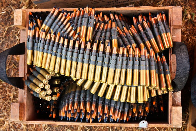 Munitie stock foto. Image of automatisch, uitbarsting - 18457940