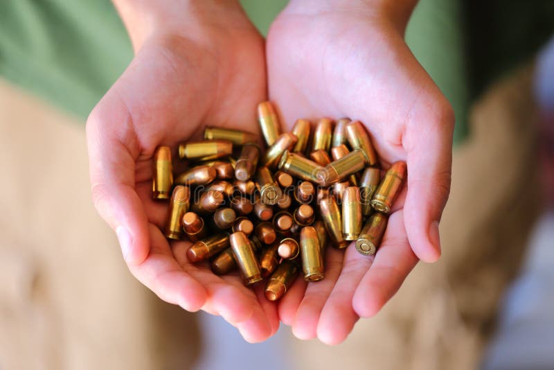 Munitie stock afbeelding. Image of metaal, leger, patroon - 30866307