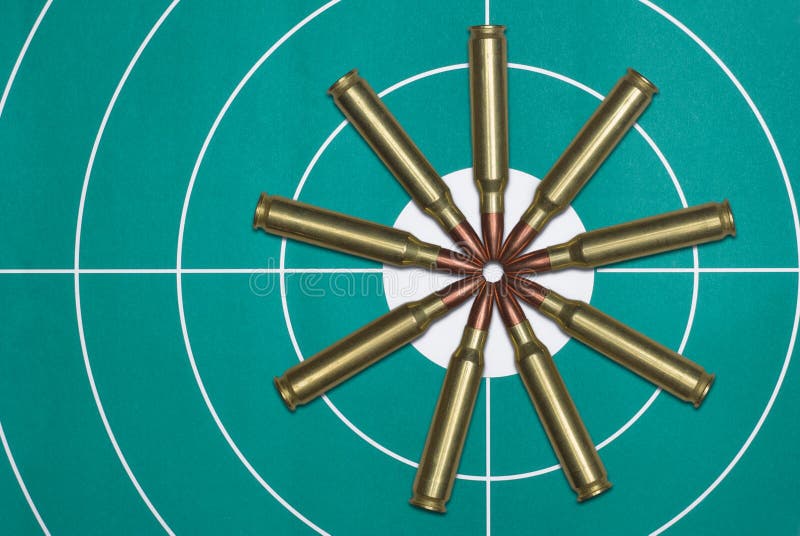 Munitie Voor Aanvalsgeweren Stock Foto - Image of brons, koper: 21806694
