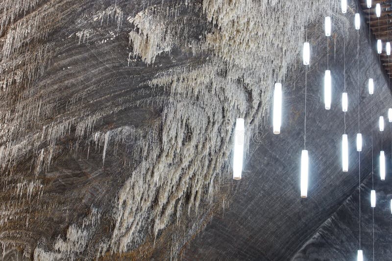 Salez Le Mur Dans La Merde De Mine De Sel, Cluj, Roumanie Image stock ...