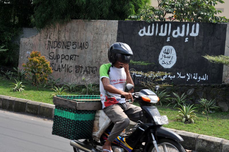 Mural De La Bandera De ISIS En Indonesia Foto de archivo editorial ...
