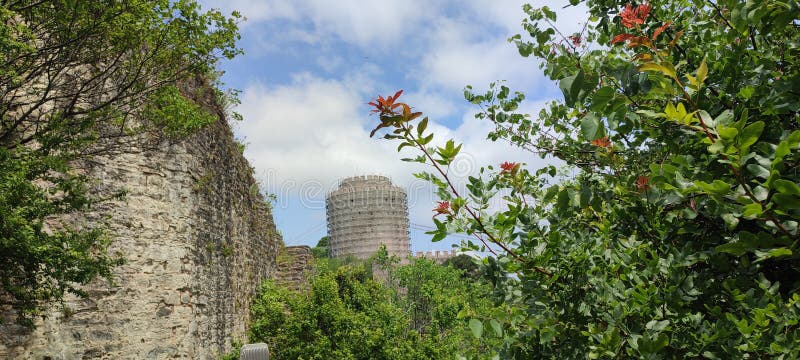 Murallas de Constantinopla foto de archivo. Imagen de estambul - 282663930