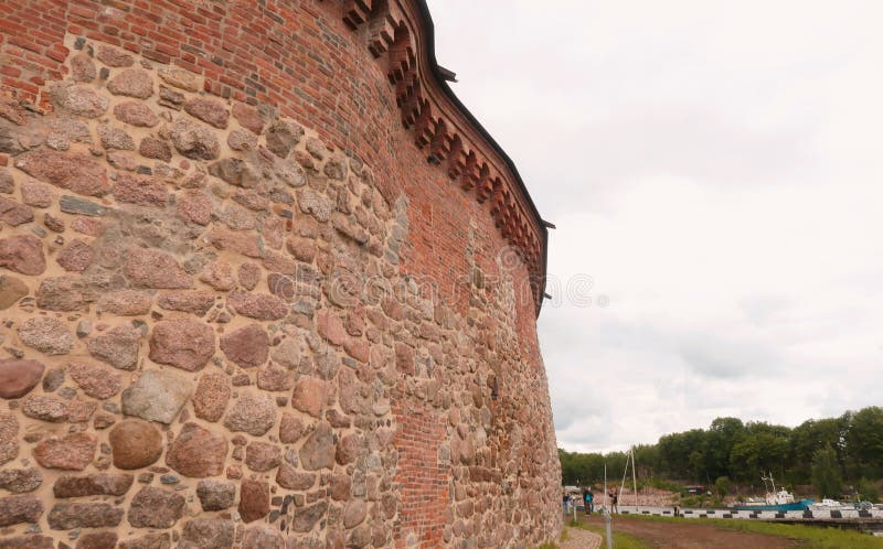 Muro De Un Castillo Medieval De Piedra Imagen de archivo - Imagen de ...