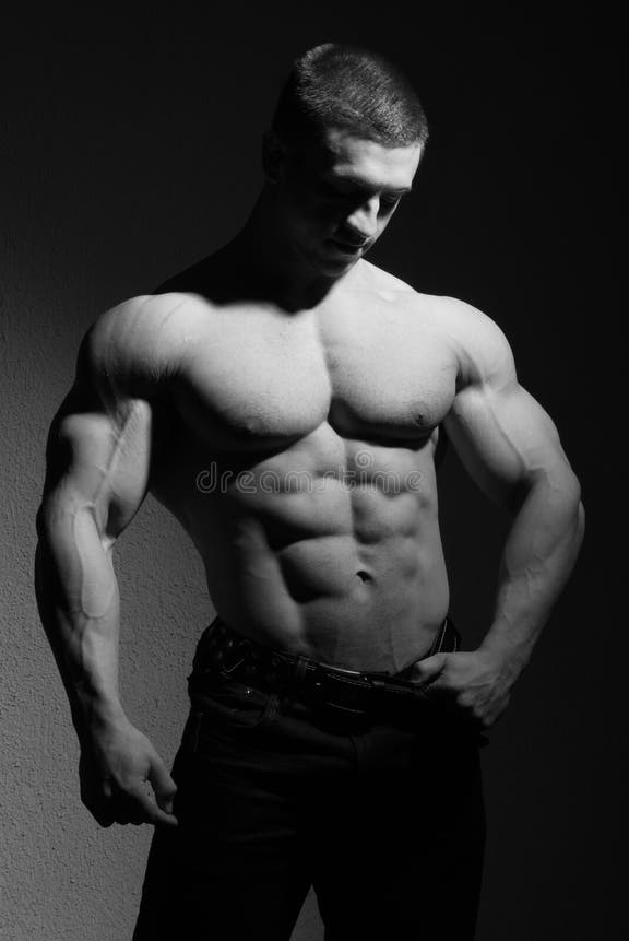 Muscular bodybuilder stock image. Image of ripped, bodybuilding - 9106523