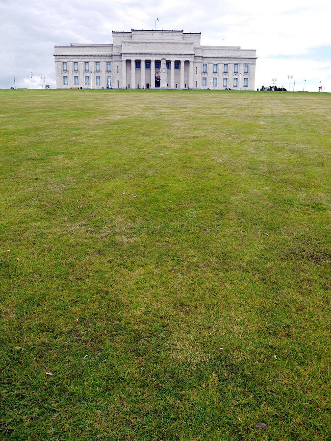 Museum: Auckland War Memorial and Grass Editorial Photography - Image ...