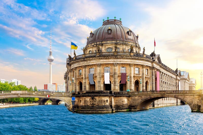 Museum Island on the Spree and View on the Bridges, Berlin, Germany ...