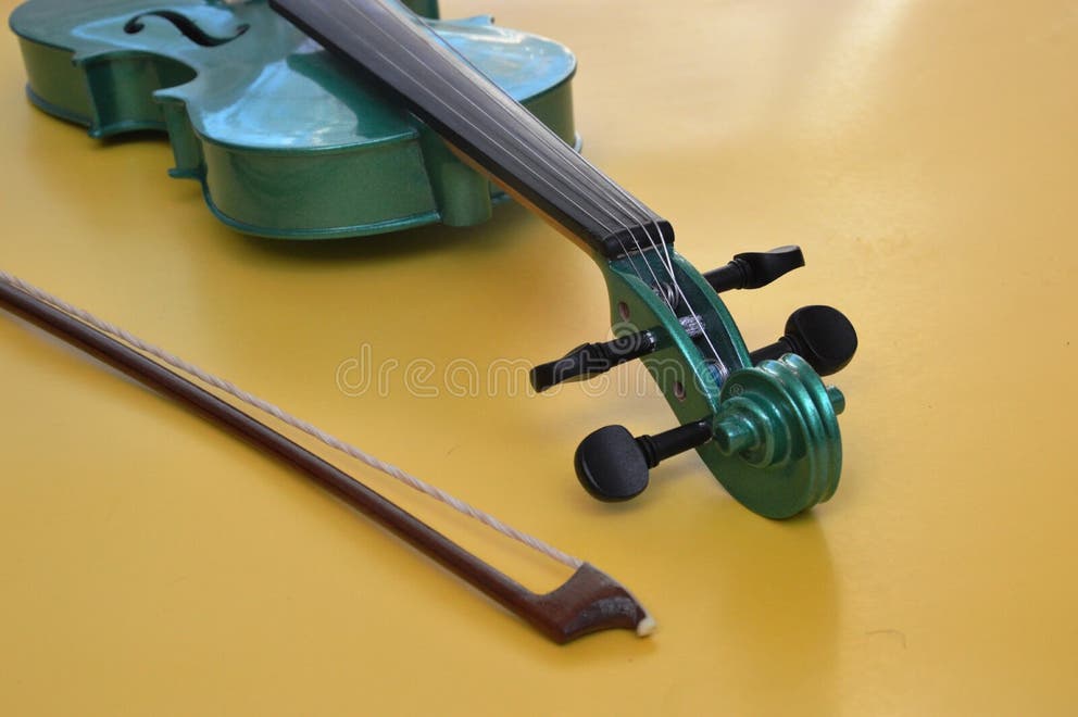Musical instrument violin stock photo. Image of antique - 259838488