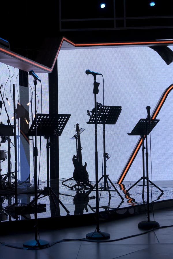 Musical instruments stock image. Image of light, cello - 116944155