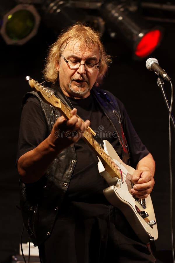 Musician Hannes Bauer editorial photo. Image of singer - 20448176