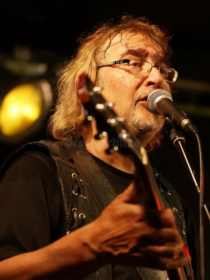 Musician Hannes Bauer editorial photo. Image of singer - 20448176