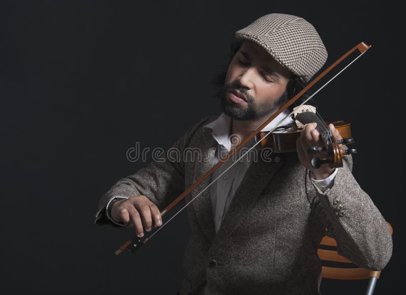 Musicus Die Een Viool Spelen Stock Foto - Image of jaren, bedrijf: 36256306
