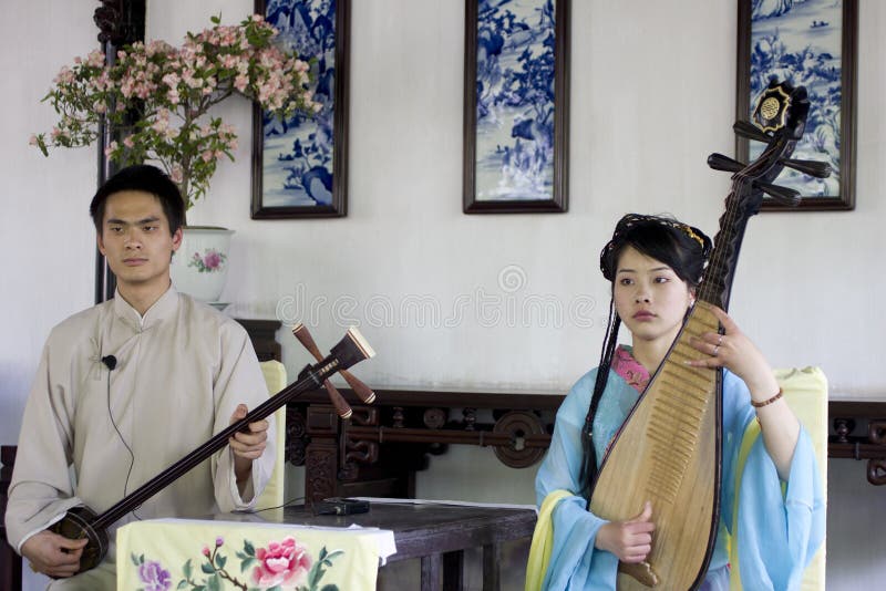 Musiker, Die Pipa in China Spielen Redaktionelles Stockfotografie ...