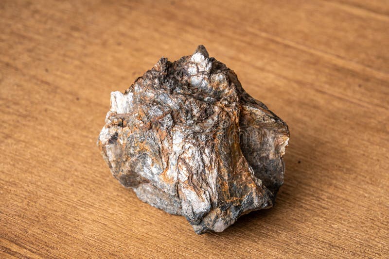 Muskovit Gemstone Sparkling because of High Content of Metal Elements ...