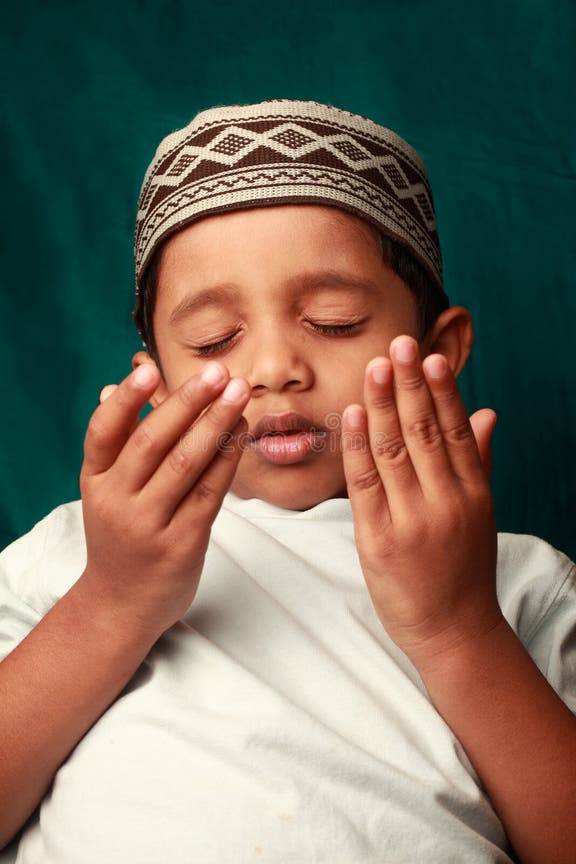 507 Little Muslim Boy Praying Stock Photos - Free & Royalty-Free Stock ...