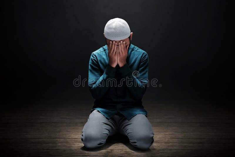Muslim Man Pray in the Mosque Stock Image - Image of fasting, faithful ...