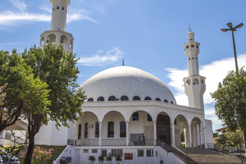 Muslim Mosque, Foz Do Iguacu, Brazil. Editorial Stock Photo - Image of ...