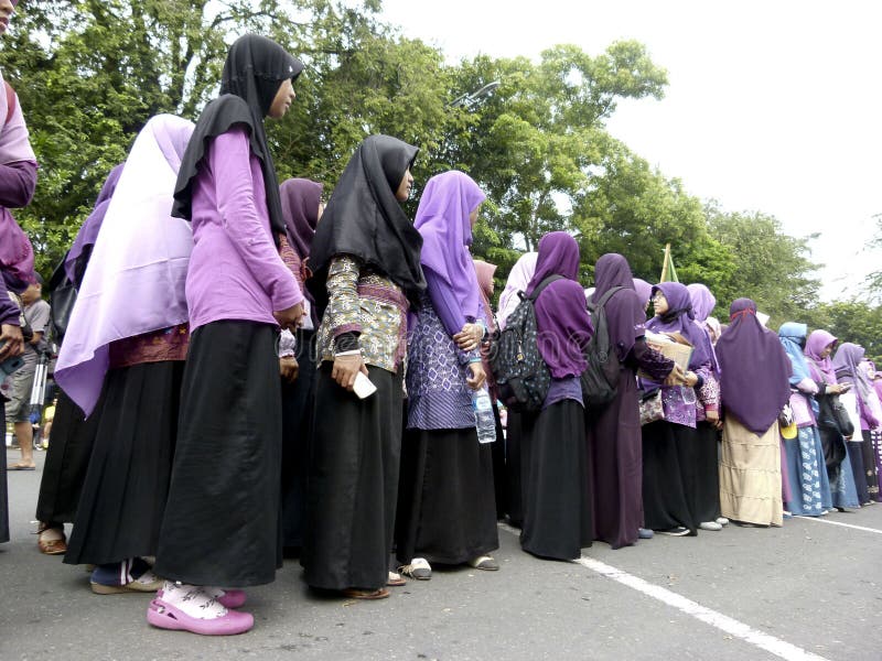 Muslim student editorial photography. Image of java, city - 76739552