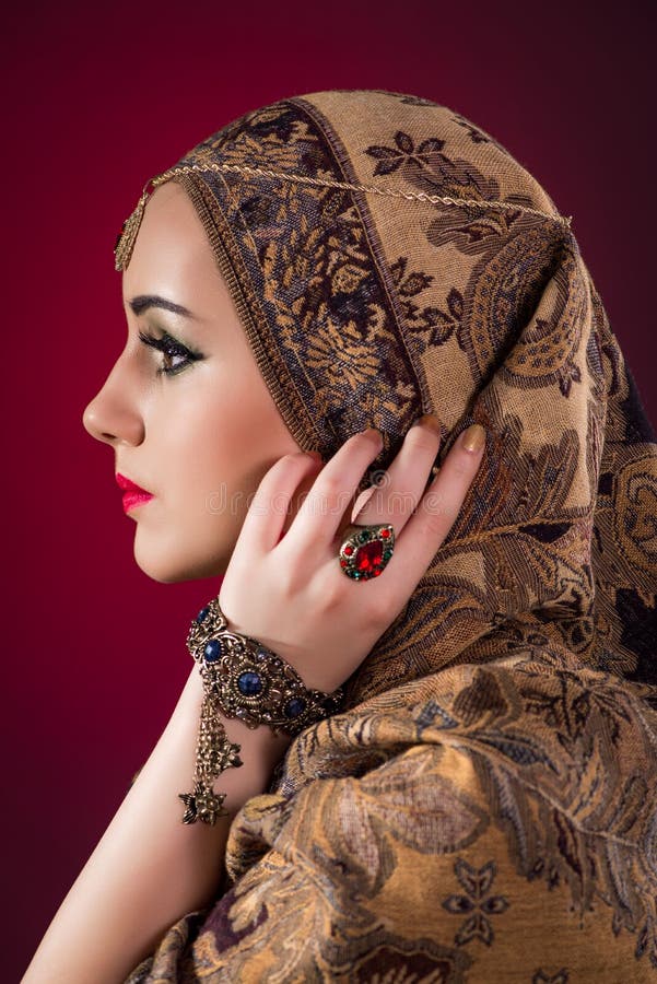 The Muslim Woman with Nice Jewellery Stock Image - Image of gold ...