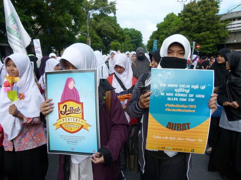 Muslim women editorial photo. Image of women, java, clothing - 66714466