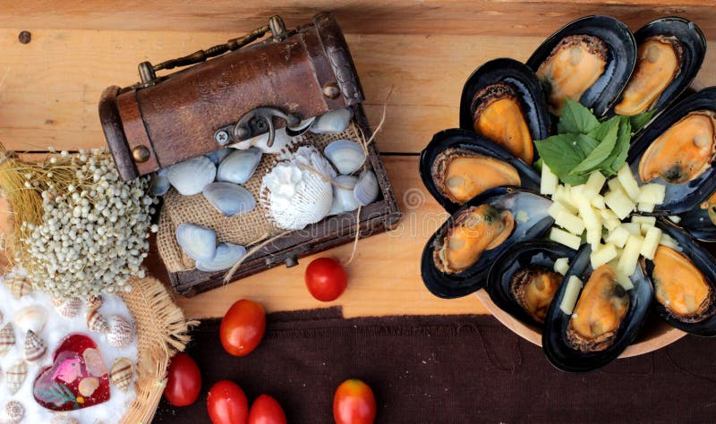 Mussel Bake, Sprinkle with Cheese is Delicious. Stock Image - Image of ...