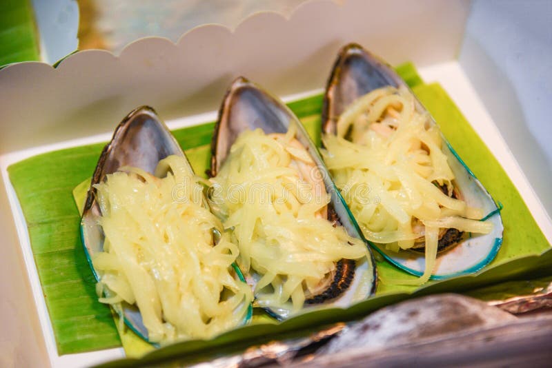 Mussel Shell Cooked Plate Seafood Stock Photo - Image of fish, dark ...