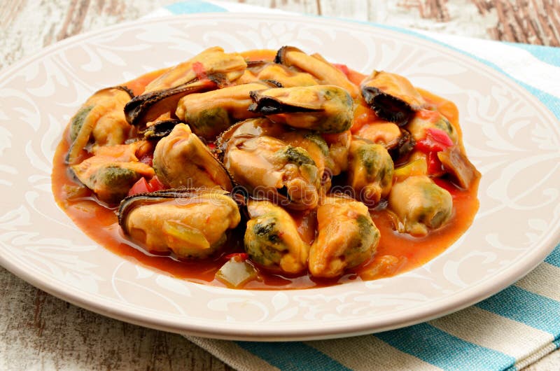 Mussel stew stock image. Image of diet, lunch, mediterranean - 25069523