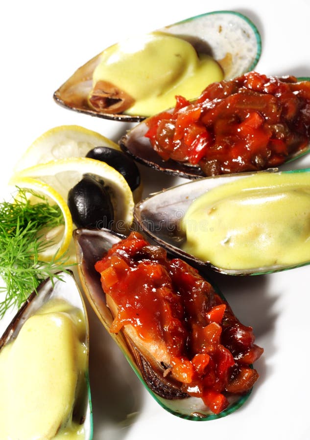 Mussels Plate stock photo. Image of freshness, food, diet - 6478090