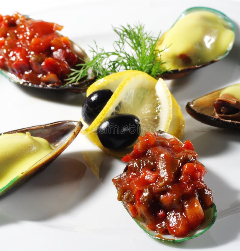 Mussels Plate stock image. Image of diet, color, lunch - 7680885
