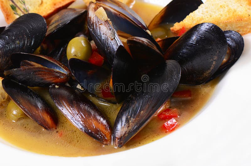 Mussels Tuscan with Crispy Ciabatta Stock Photo - Image of diet, fresh ...