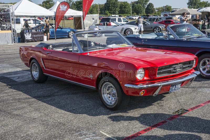 Ford mustang editorial image. Image of autos, transportation - 43574325