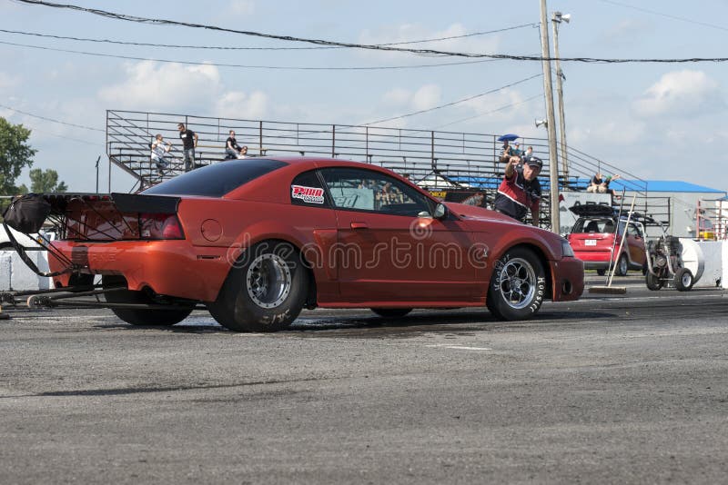 Drag racing editorial stock photo. Image of mustang, approach - 62701468