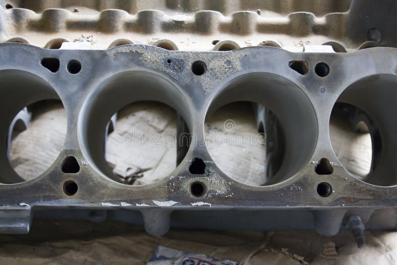 Mustang V8-Motorblock stockfoto. Bild von block, metall - 32773170