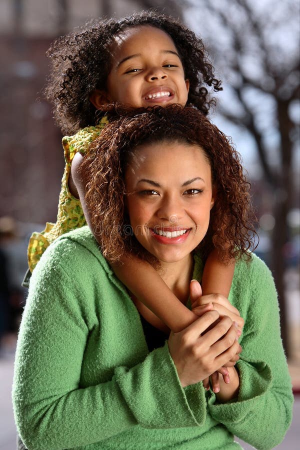 Mutter und Kind stockbild. Bild von schwarzes, amerikanisch - 3242427