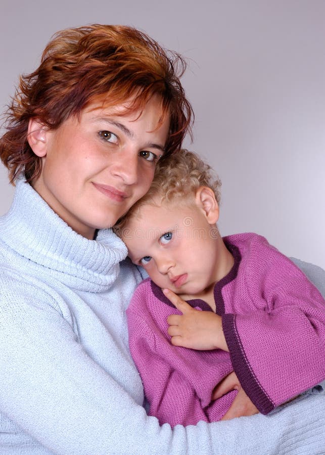 Mutter und Tochter stockbild. Bild von frau, rotationen - 278115