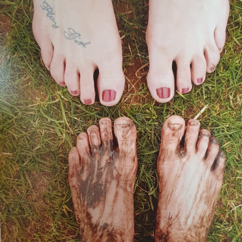 My Grounding, Her Grounding! Stock Photo - Image of energy, toes: 158407206