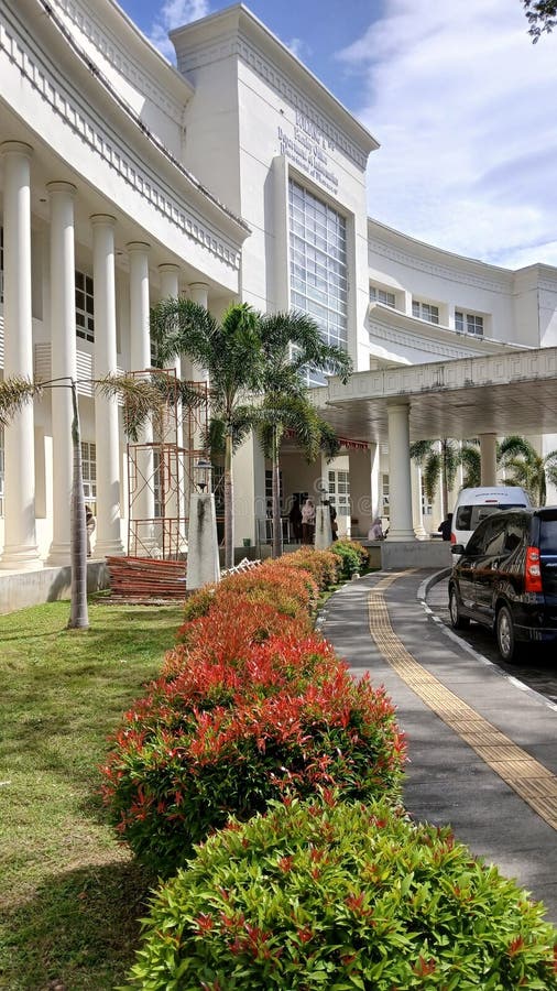 My Last Day Looking at My Beloved Campus Editorial Photo - Image of memorial, last: 350707161