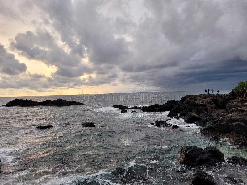 My Sunset in Menganti Beach Stock Image - Image of ocean, cloud: 238768137