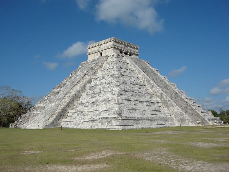 Myan pyramid stock photo. Image of wonder, kukulcan, chichen - 5557948