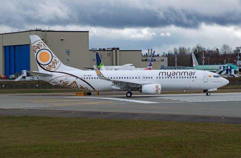 Myanmar Airlines Latest Boeing 737 Taking Off Active Runway Editorial ...
