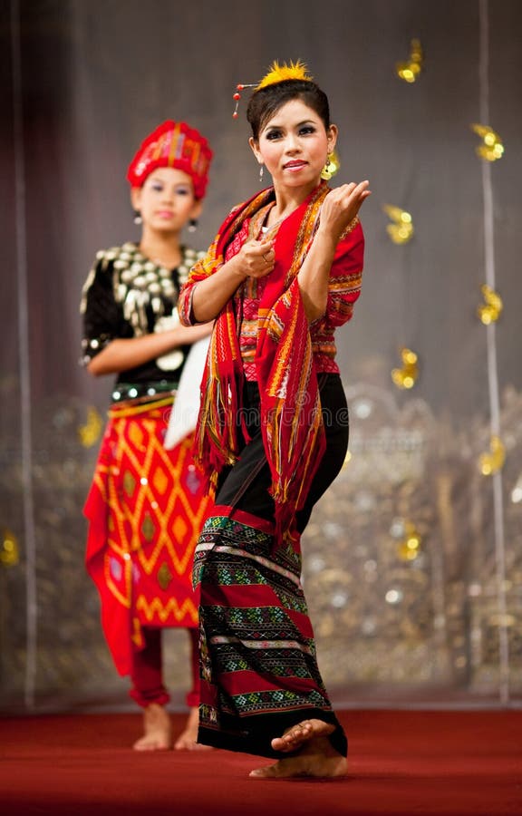 Myanmar Classical Dance editorial stock image. Image of emotion - 22277574