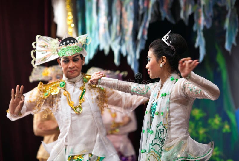 Classical burmese dance editorial image. Image of burma - 27356200