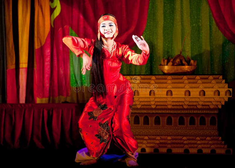 Bagan Dance, Myanmar editorial image. Image of dance - 24329195