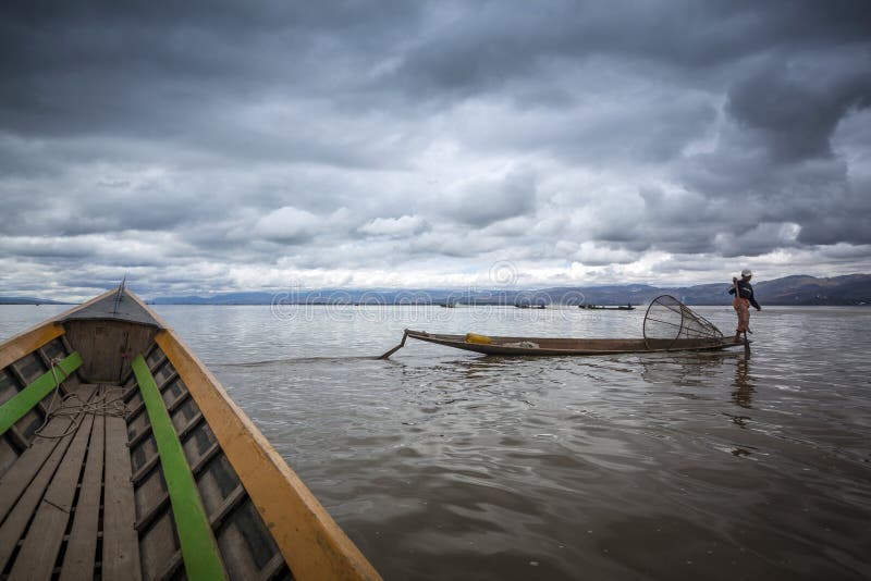 Myanmar -Inle lake editorial photo. Image of lake, work - 89646276