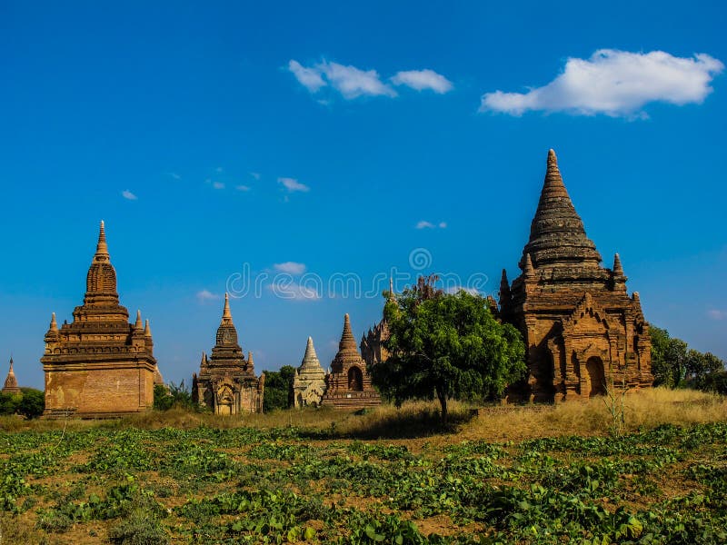 Myanmar Temples in the Summer Editorial Stock Image - Image of boat ...