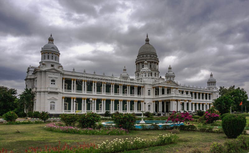 Mysore is a City in India, in the State of Karnataka, the Center of the ...