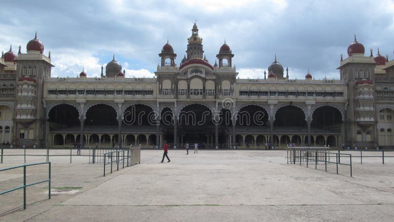 Mysore city palace editorial photography. Image of mysore - 48711317