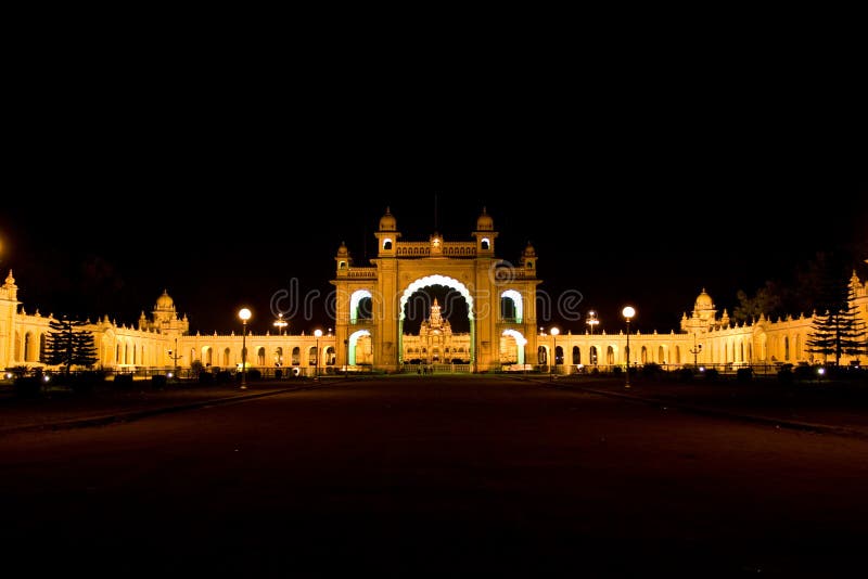 Mysore Maharaja`s Silver Chair, Completely Made Using Silver Popularly ...