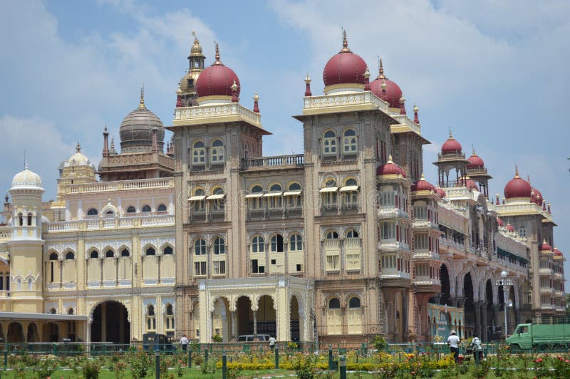 Mysore Palace, Mysore, Karnataka Stock Photo - Image of dasara, symbol ...